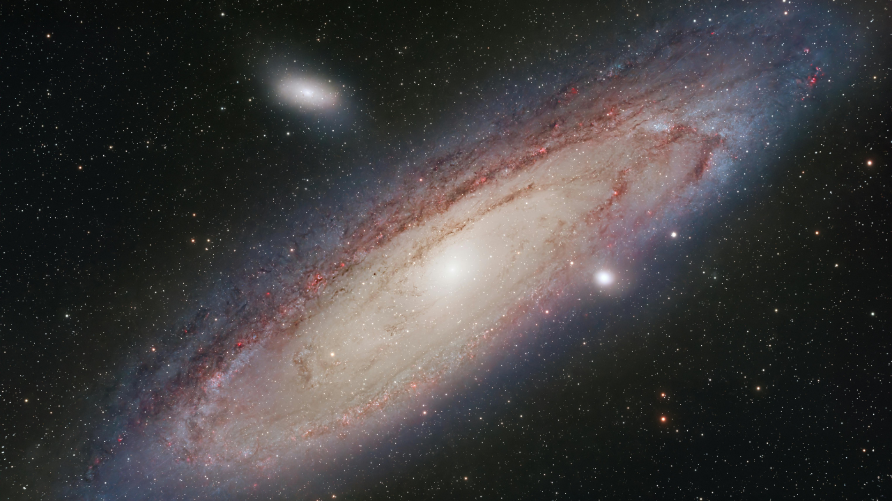Active Galaxies Explained: How Supermassive - Astronive