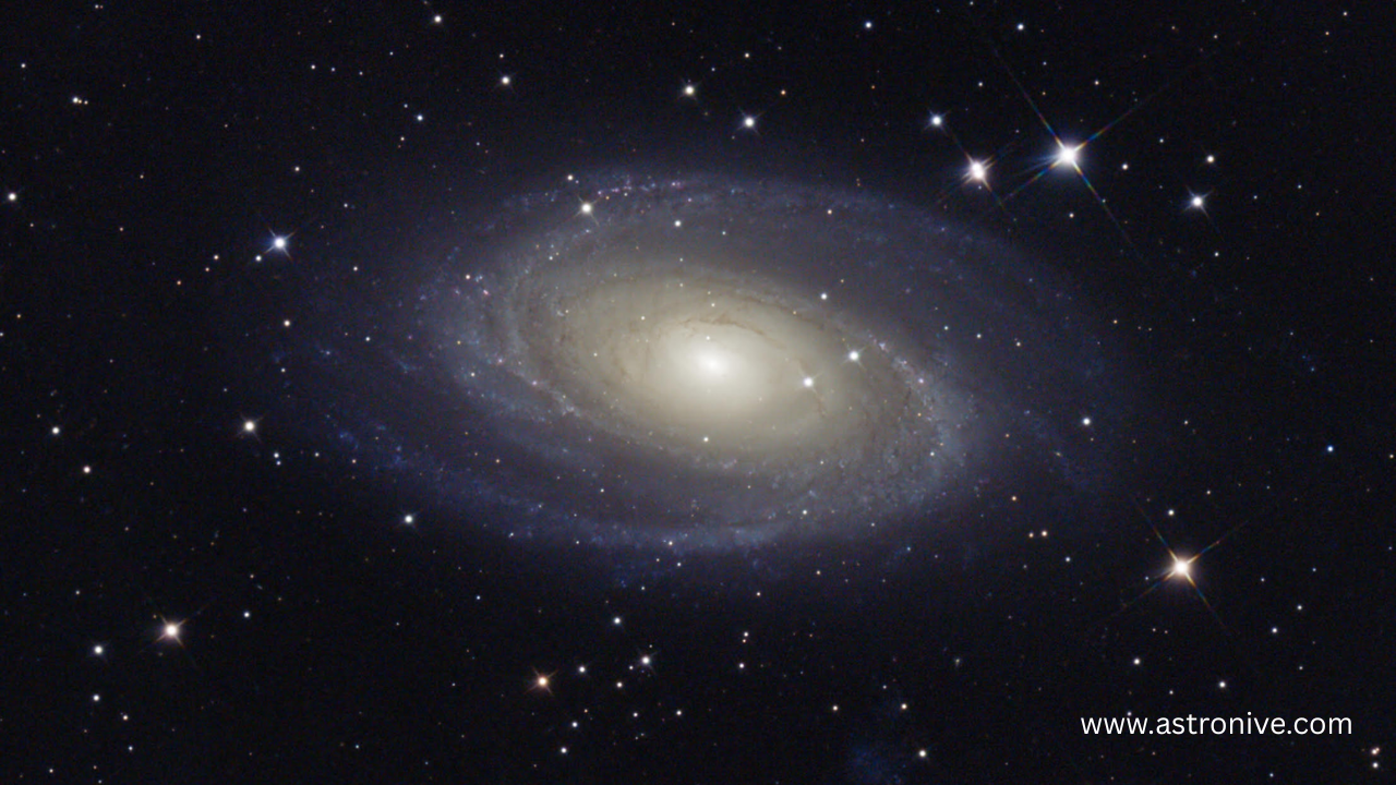 Bode’s Galaxy: Stunning Spiral You Must See! - Astronive